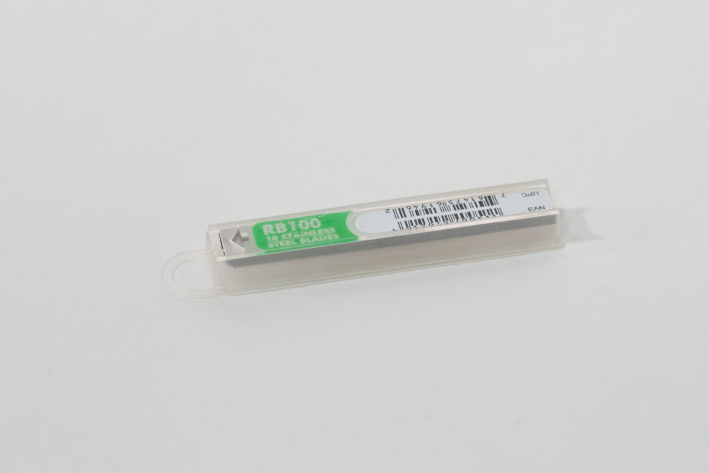 Megatome Tissue Sectioning Blade (large) - LifeCanvas Technologies